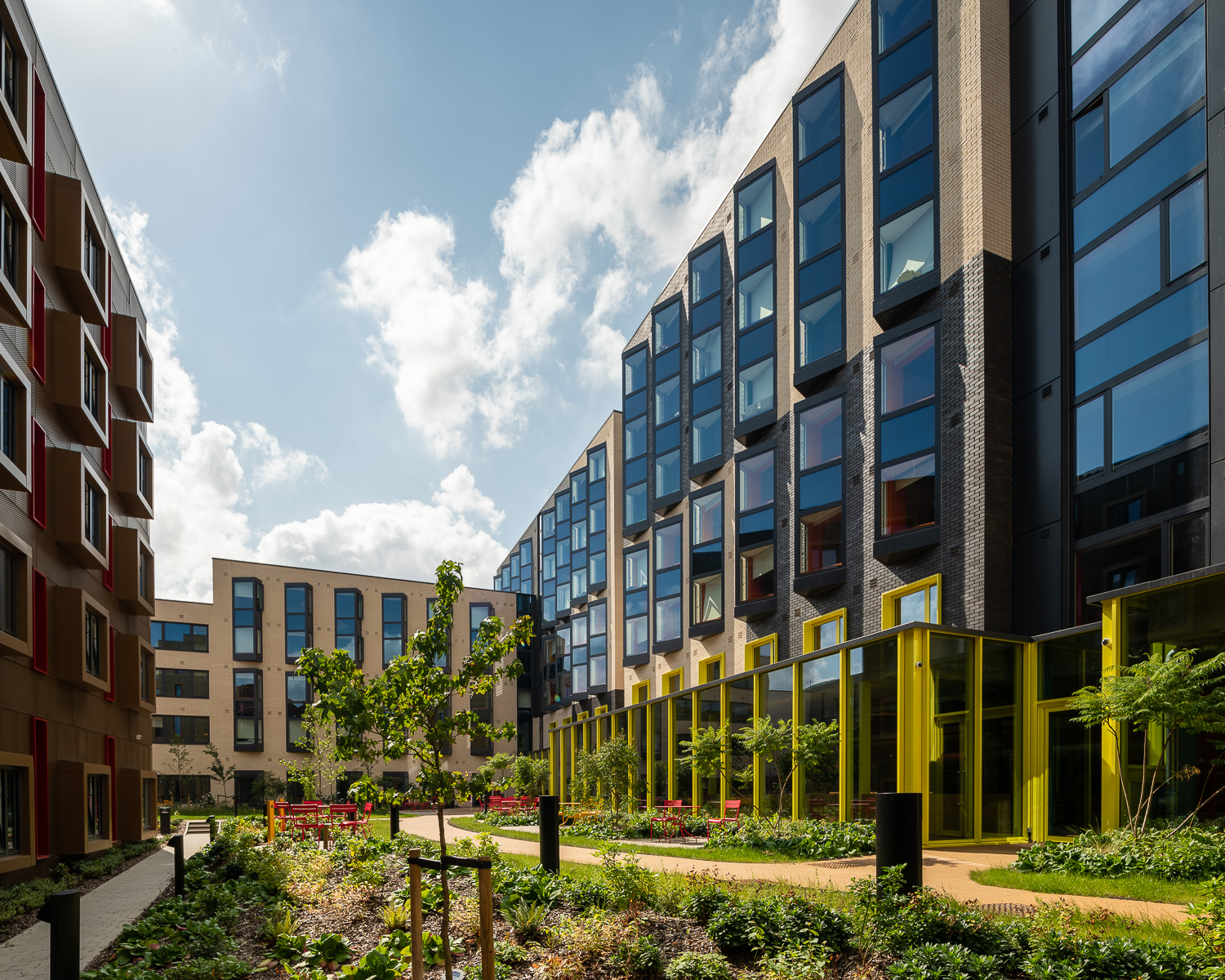 SCAPE PHASE 2, GUILDFORD - HG Construction HG Construction